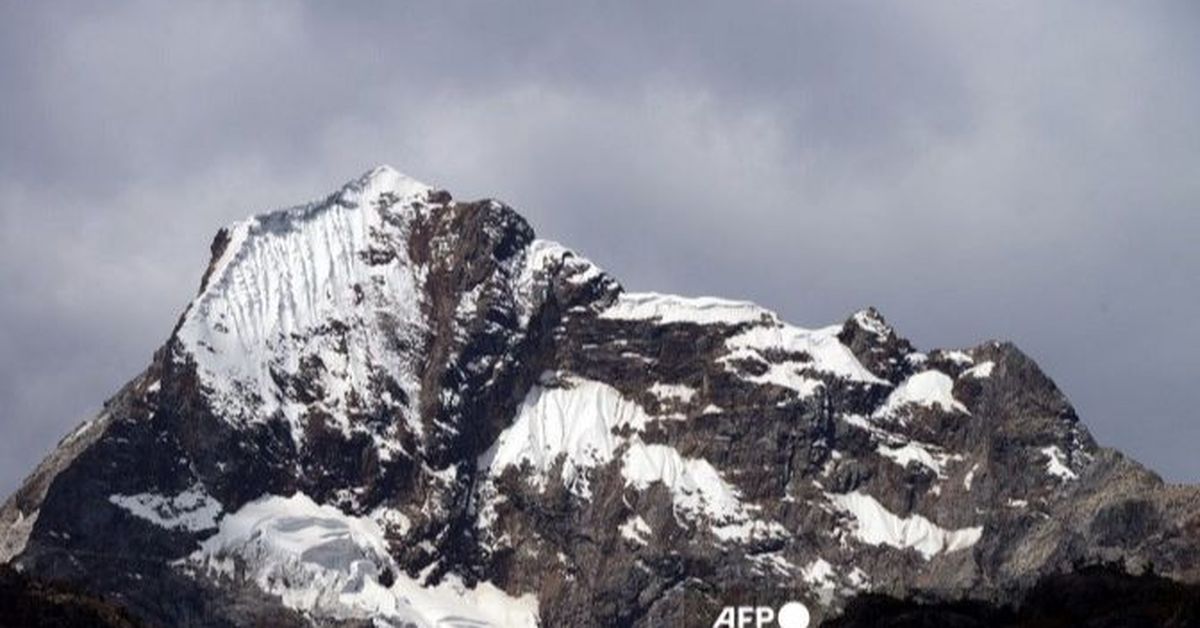 Una montañista japonesa muere y otra sobrevive en su ascenso al pico ...