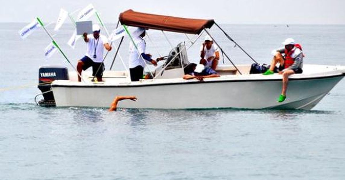 César Barría, cuatro horas a nado y contando - Natación | Tvn Panamá