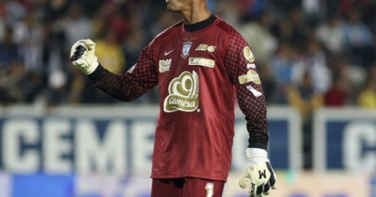 Calero tiene inflamación cerebral - Fútbol internacional | Tvn Panamá