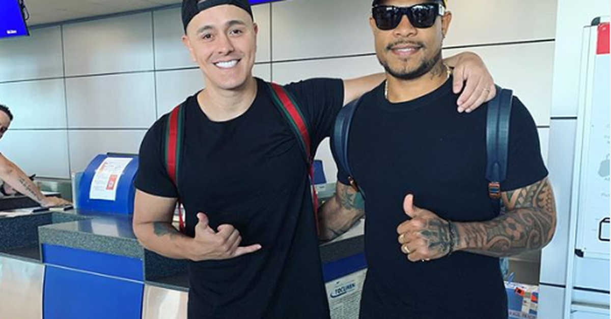 Román Torres captado en el aeropuerto de Tocumen por el cantante Joey ...