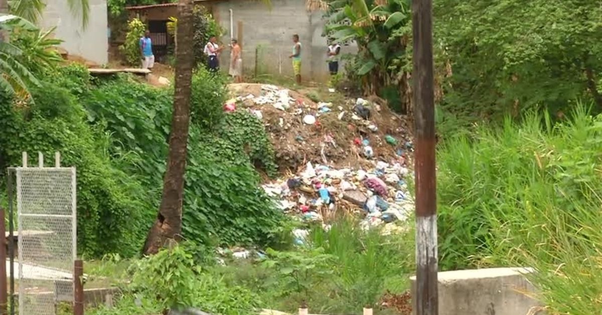 Río Palomo de San Miguelito está contaminado de basura - Nacionales ...