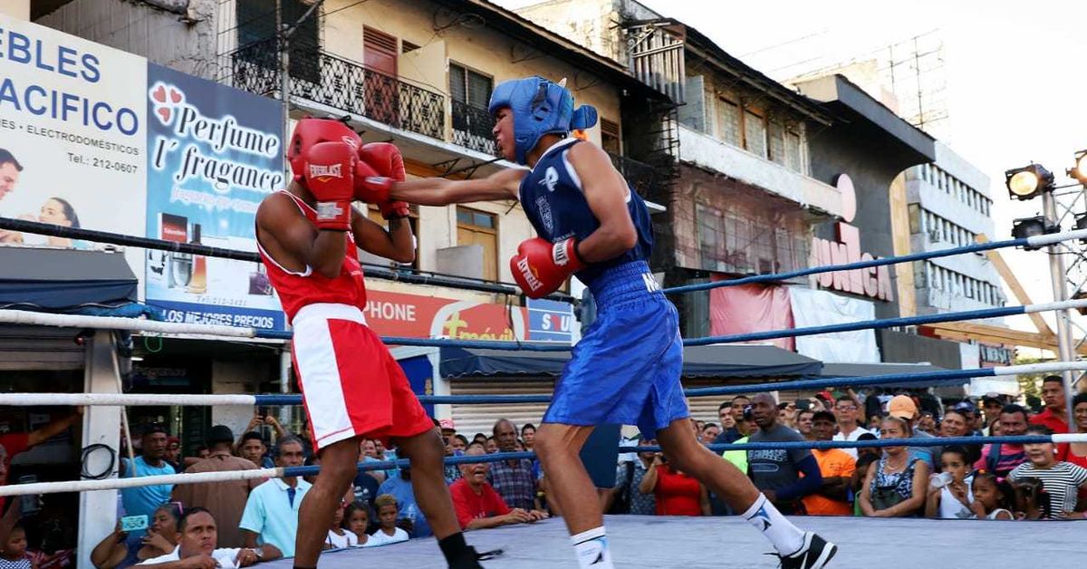 La Plaza 5 de Mayo se contagió del boxeo aficionado - Boxeo | Tvn Panamá