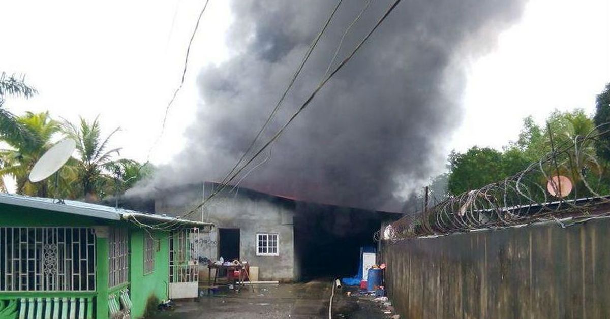 Se incendia residencia en Pilón, Colón - Nacionales | Tvn Panamá