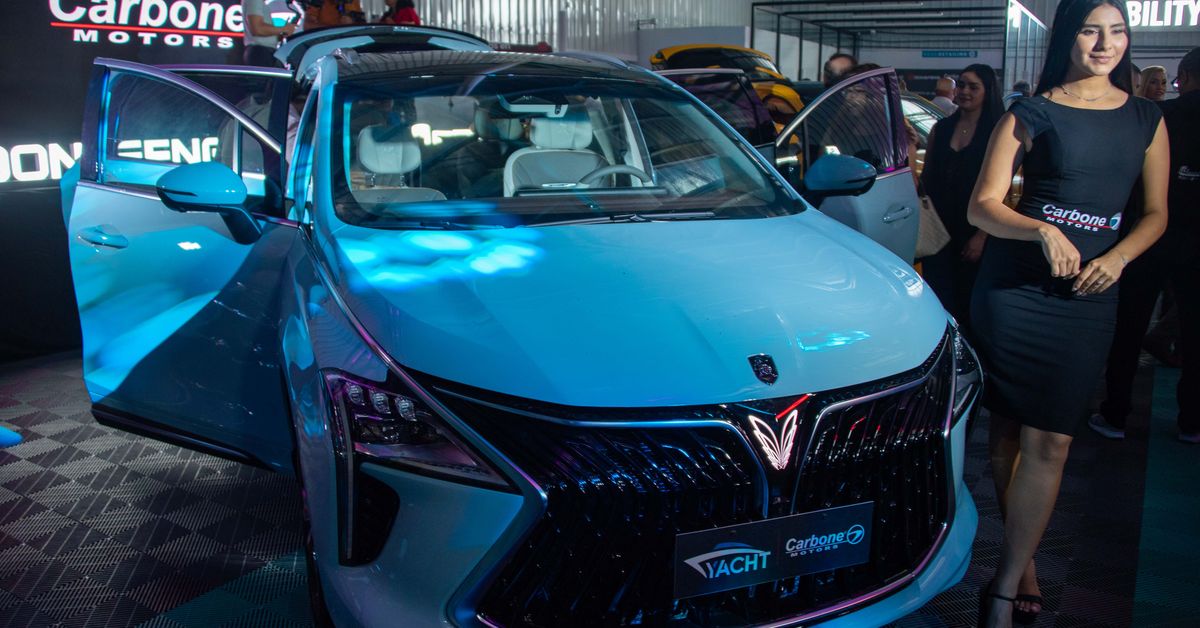 Carbone Motors: Carbone Motors inaugura taller especializado con la presentación de dos nuevos ...