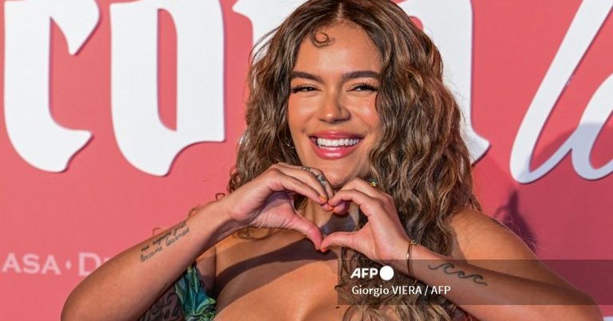 Karol G se convierte en la primera artista latina que se presentará en icónico cabaret de París ...