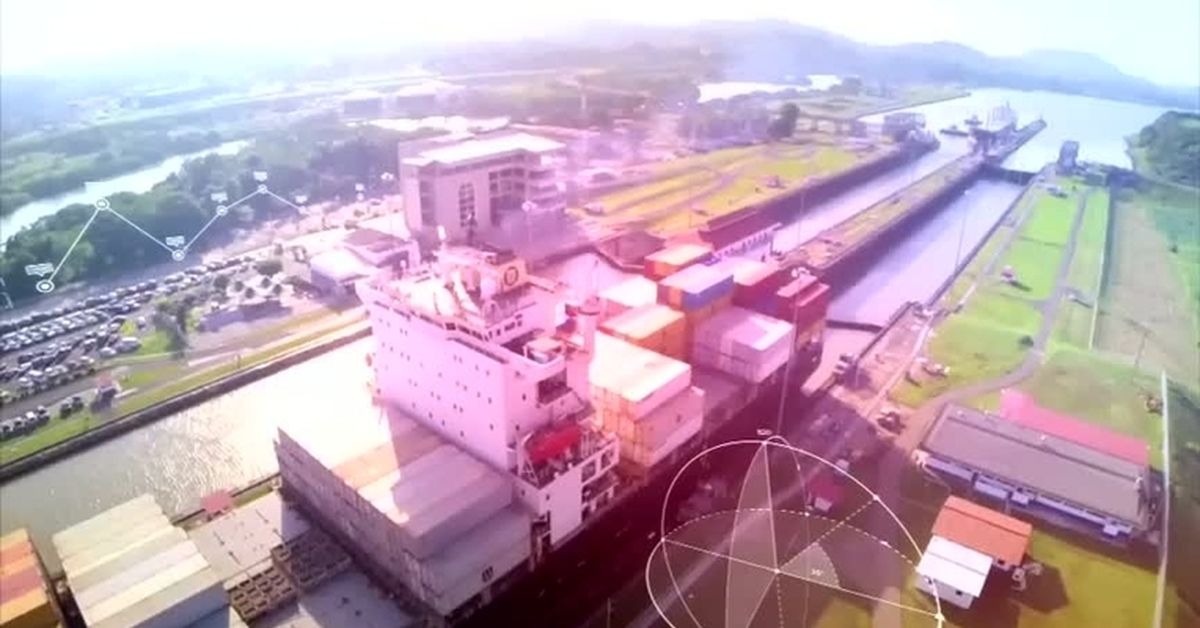 Vídeo | Primer grupo de prácticos aborda el Cosco Shipping Panama ...