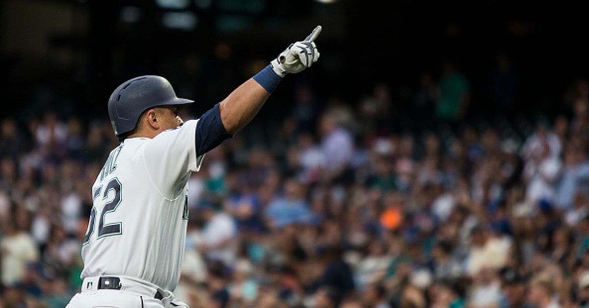 'Calicho' Ruiz pegó primer estacazo del año por Marineros - MLB | Tvn ...