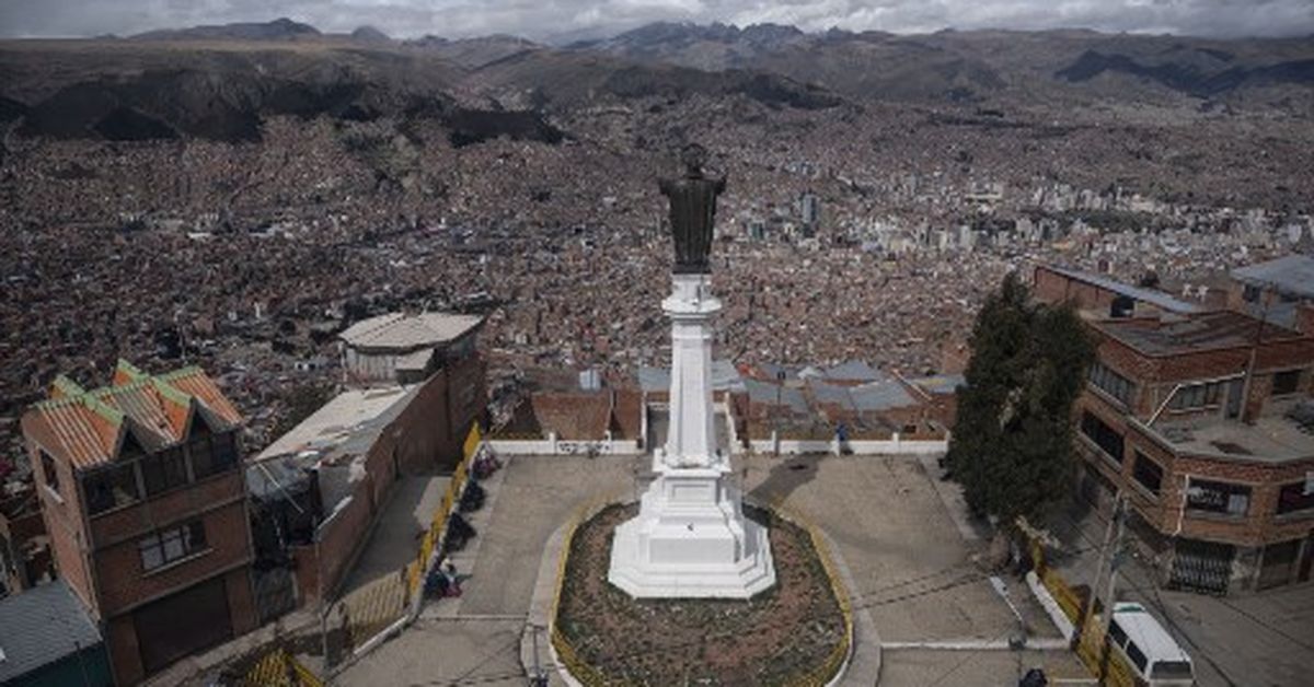 Avioneta militar se estrella y deja seis muertos en Bolivia - Mundo ...