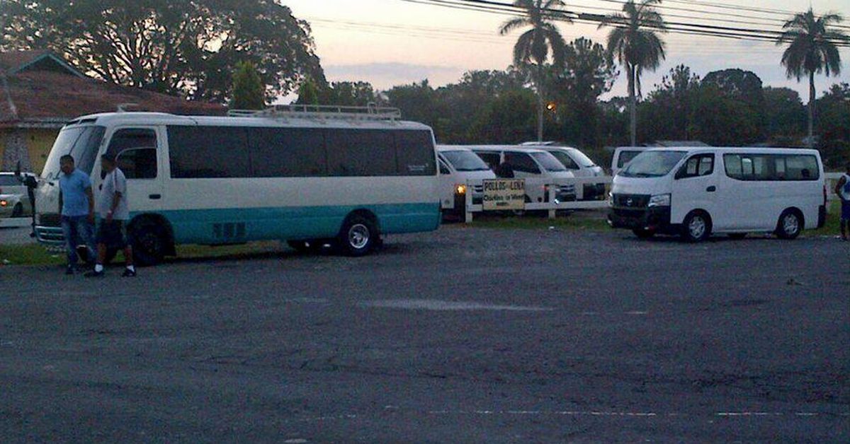 Devuelven 30 buses de paseo en playa Santa Clara - Nacionales | Tvn Panamá
