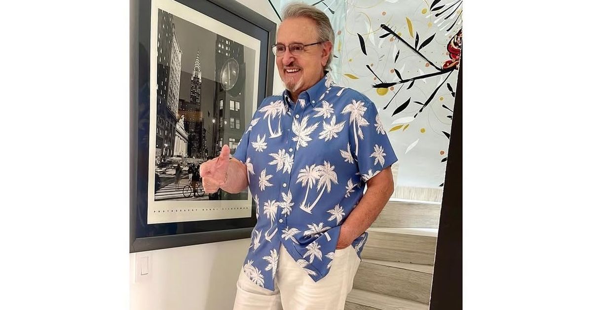 Carlos Villagrán revive a Quico, a sus 80 años, con nuevo show en vivo ...