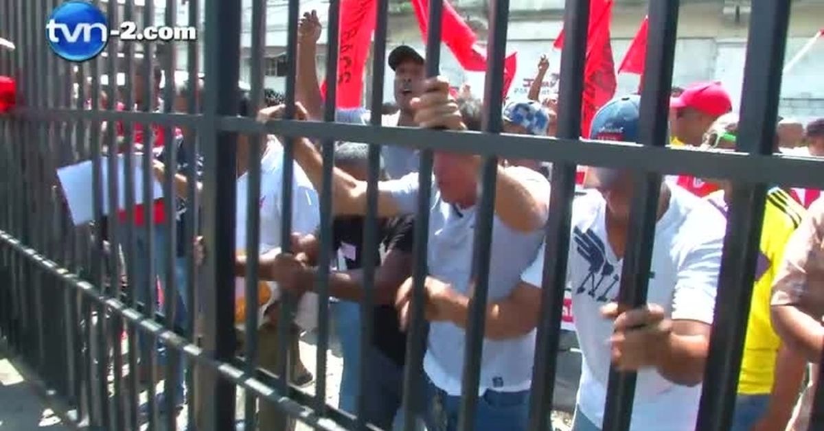 Suntracs llega a la Asamblea - Nacionales | Tvn Panamá