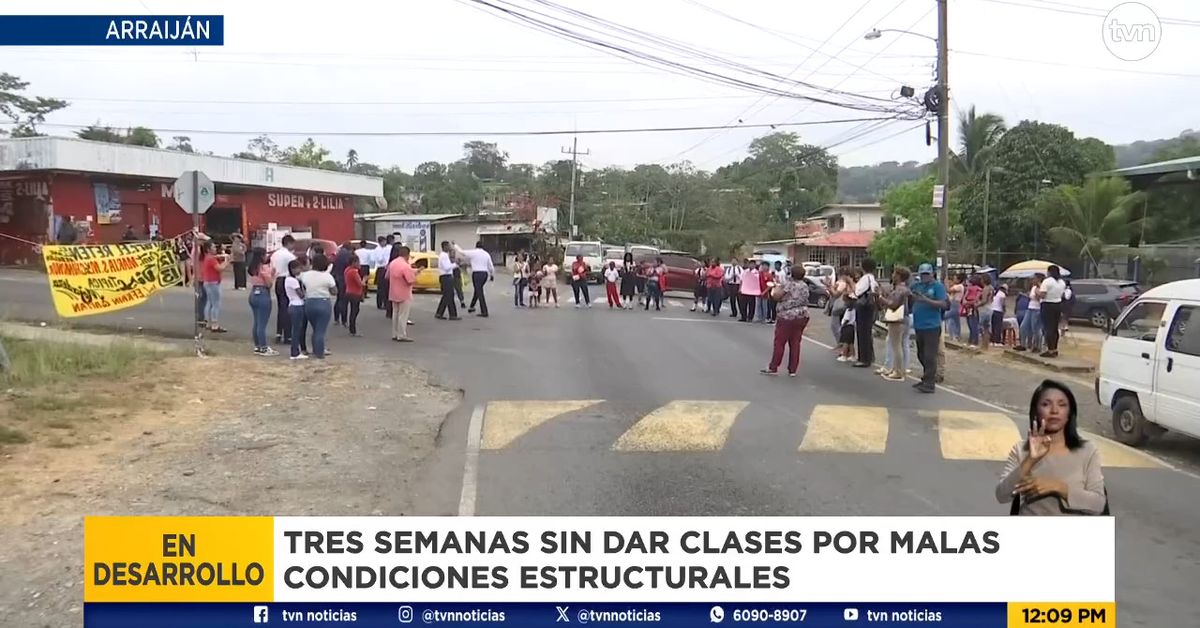 Escuelas en mal estado: Estudiantes del colegio Stella Sierra salen a ...