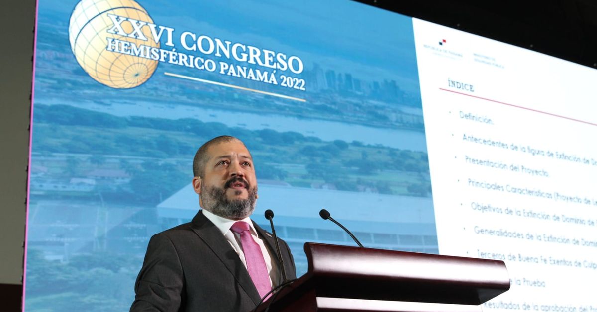 Jonathan Riggs: Honras fúnebres del secretario general del Minseg ...