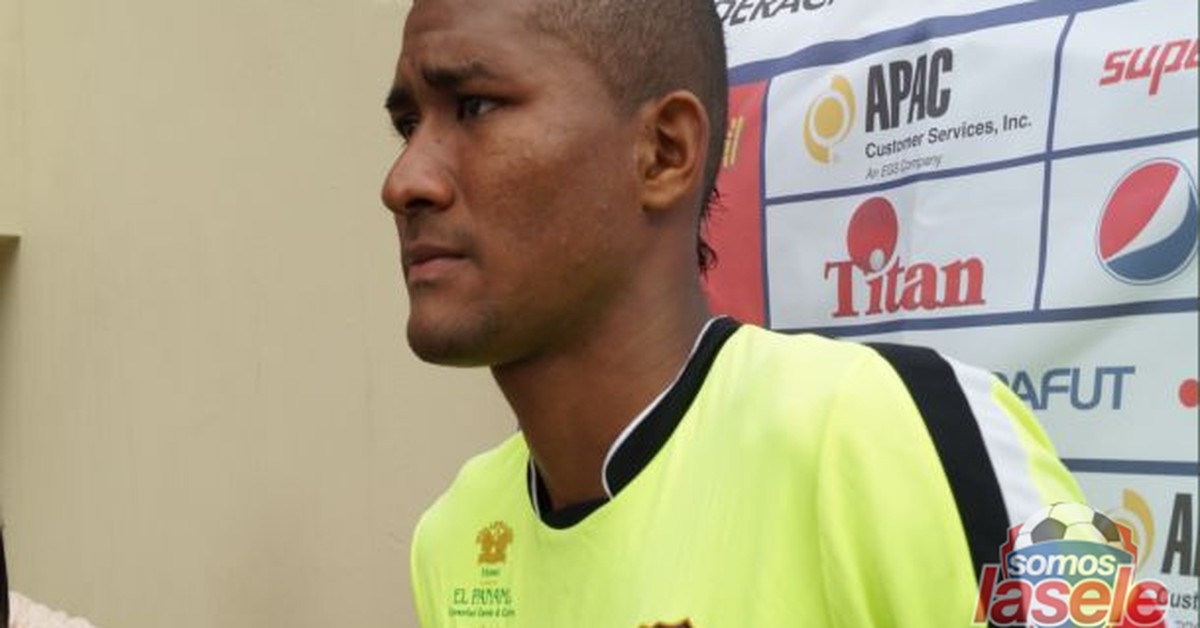 Jugadores de la Sele muestran tributo a Luis Rentería - La Sele | Tvn ...