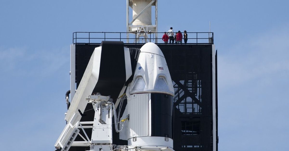 SpaceX lanza cohete con cápsula Dragon que lleva suministros para la ...