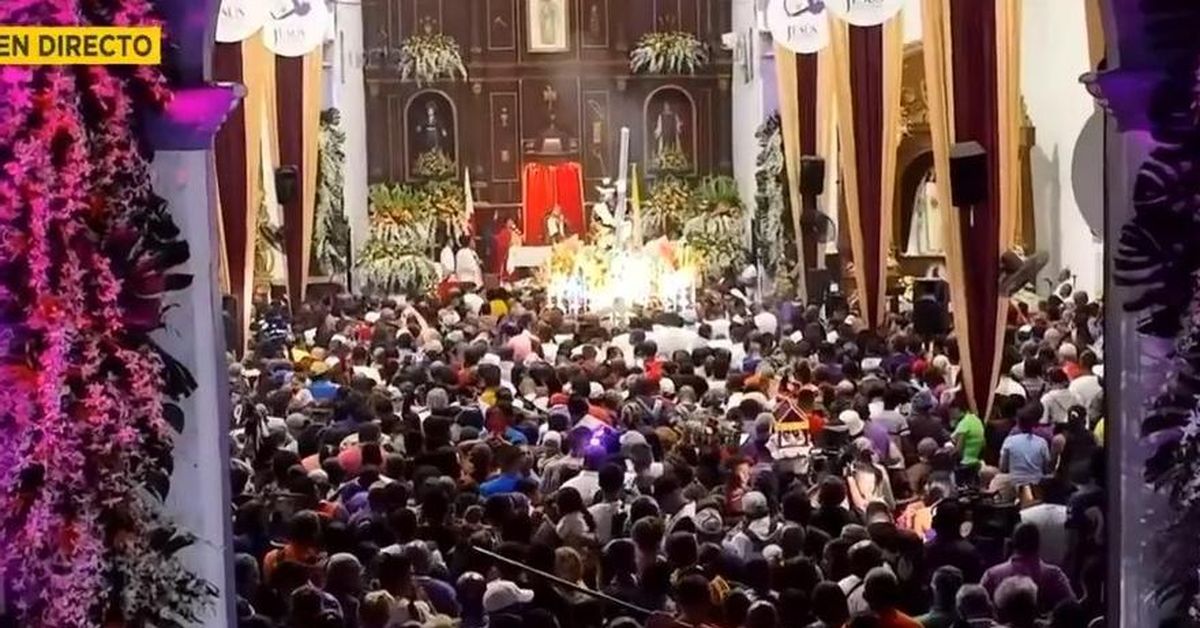 Cristo Negro de Portobelo: Miles de devotos asistieron a la procesión ...