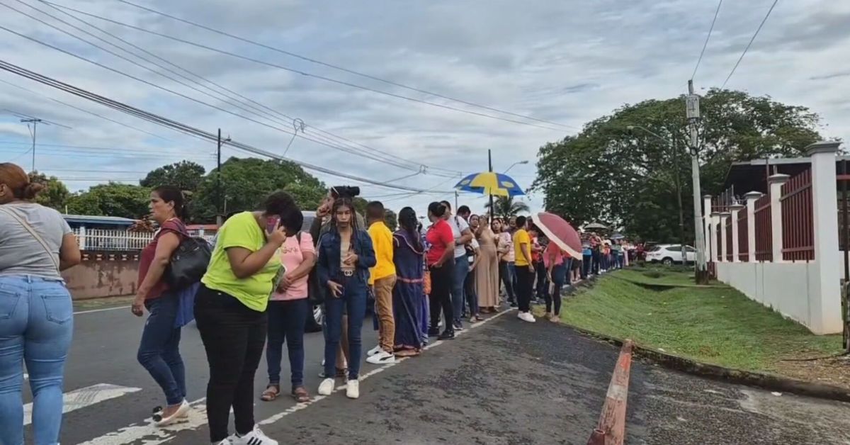 Becas Ifarhu: Pese a incidentes, inicia pago del Pase-U del Ifarhu en ...