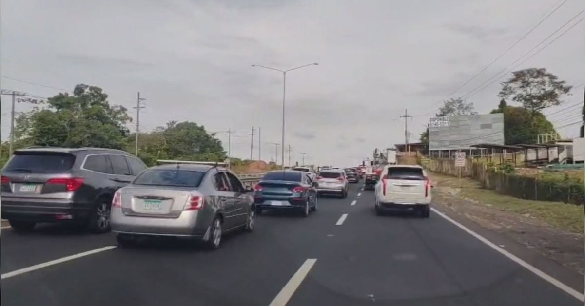 Implementan inversión de carriles en la vía Interamericana ante tráfico ...
