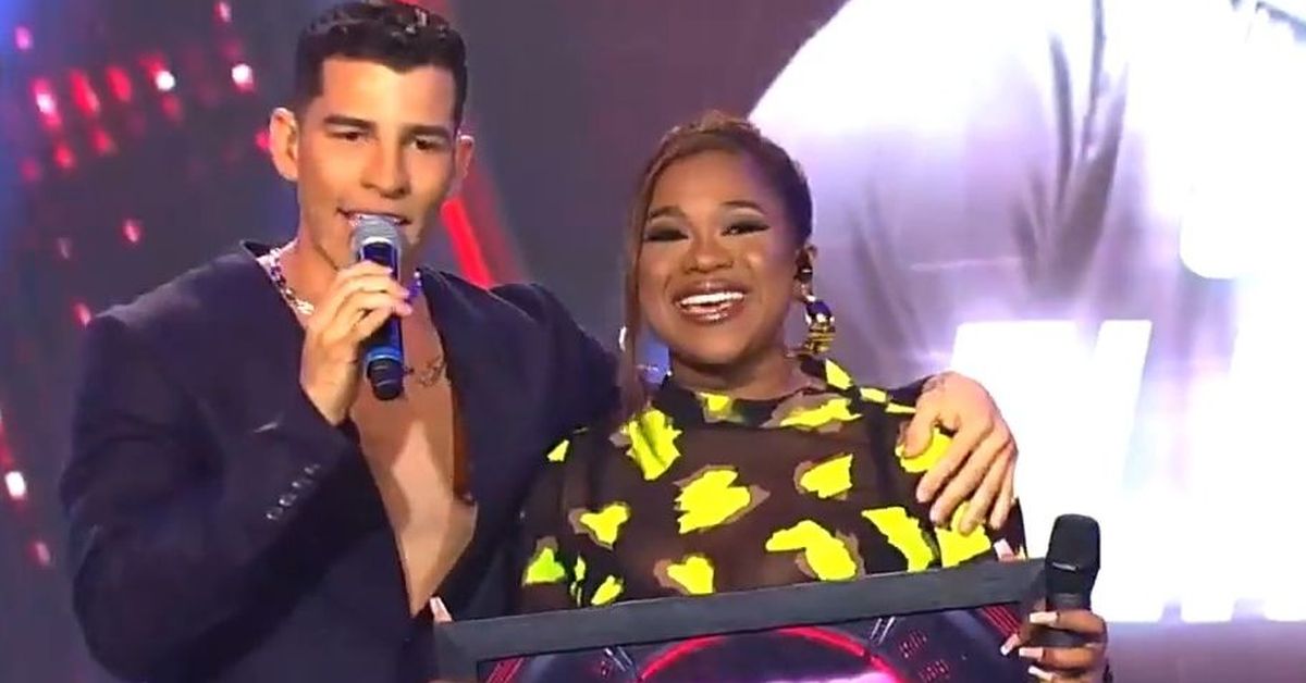 Vídeo | Versus | Surelys se despide de Versus - Noti-Versus | Tvn Panamá