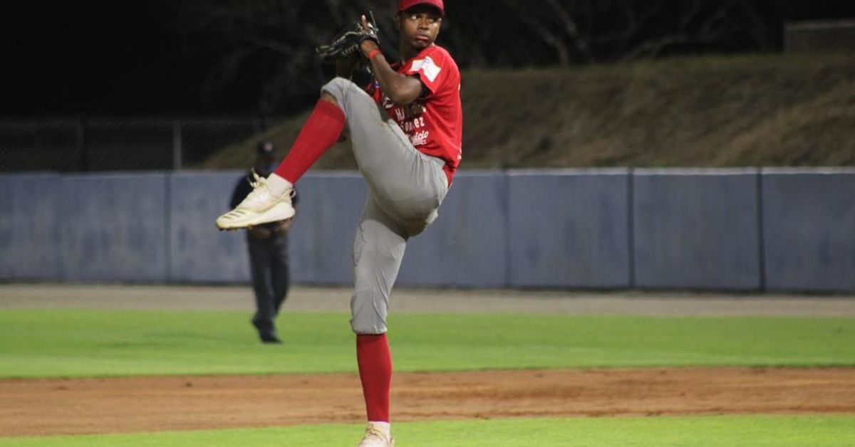 Kevin Aparicio dominó a la "Berraquera" y la "Leña Roja" cumplió a la ...