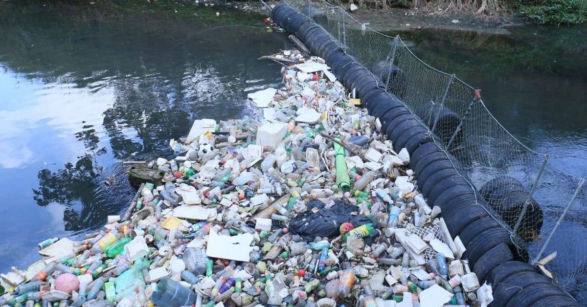 Barreras 'atrapa basura' se multiplican en los ríos de Panamá ...