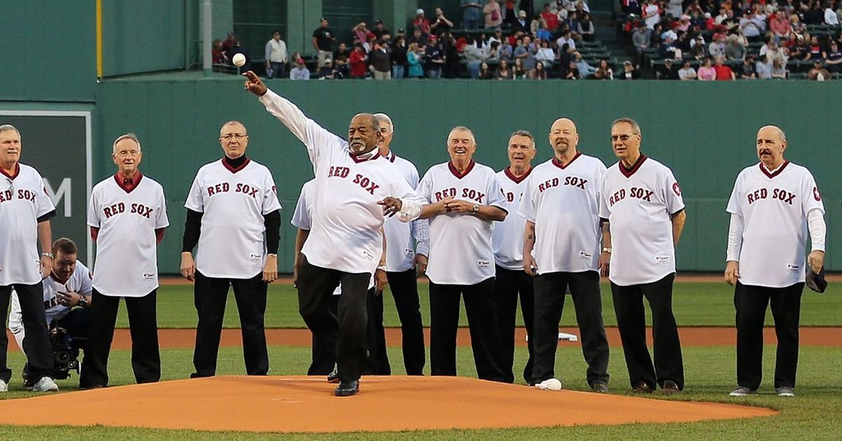 Luis Tiant, el maestro del 'wind-up' y héroe de los Medias Rojas, muere ...