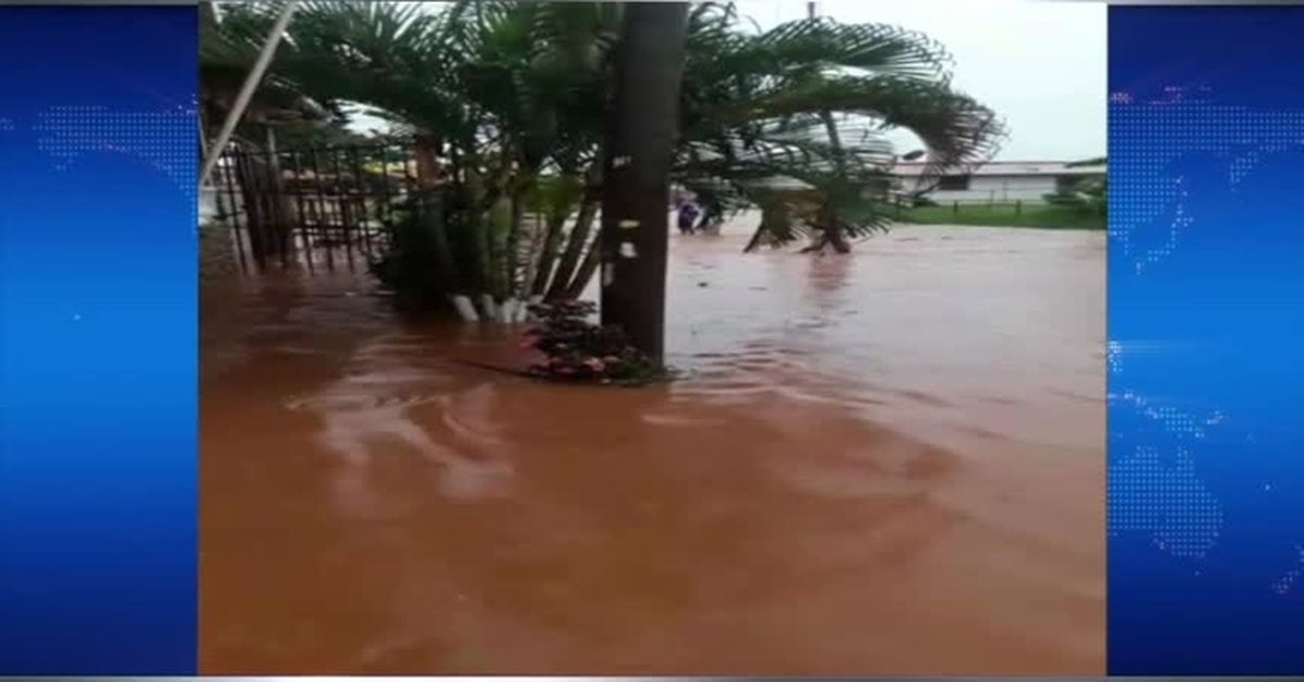 Reportan inundaciones y deslizamientos de tierra en Panamá y Colón ...