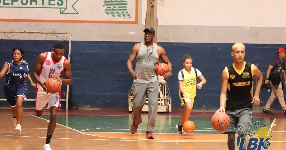 Mario Butler capacitó a niños mediante clínicas de baloncesto ...