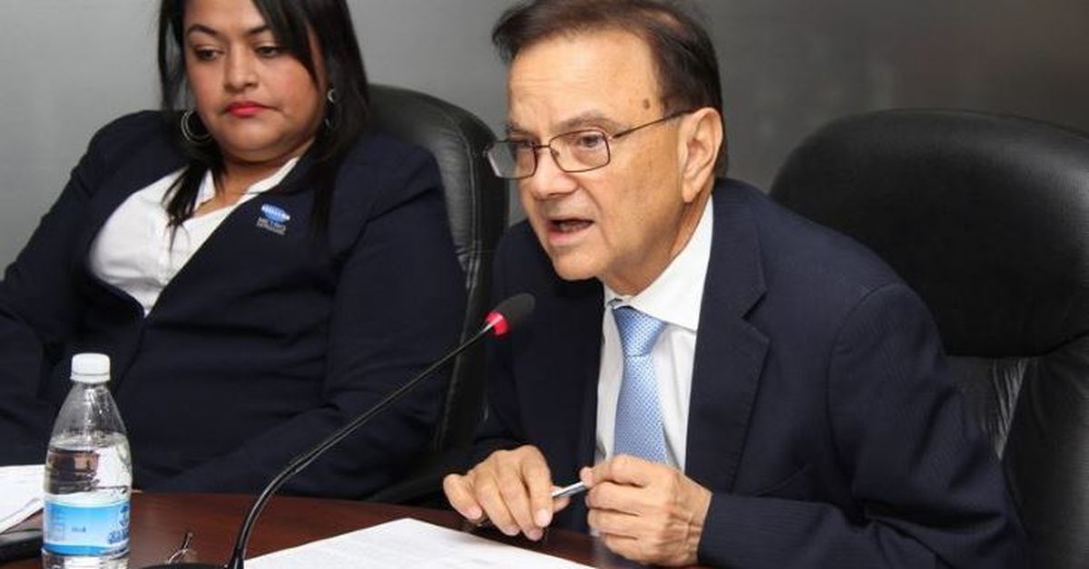 Roberto Roy niega la existencia de sobrecostos en la construcción del ...