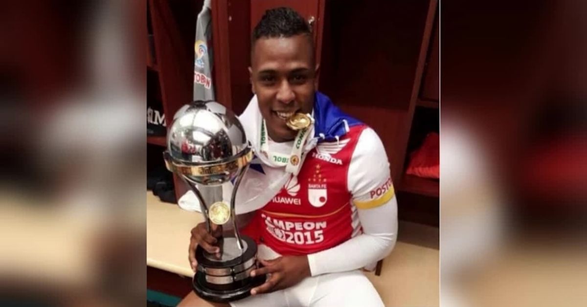 Vídeo | Harold Cummings levantó la copa junto a su equipo Santa Fe ...