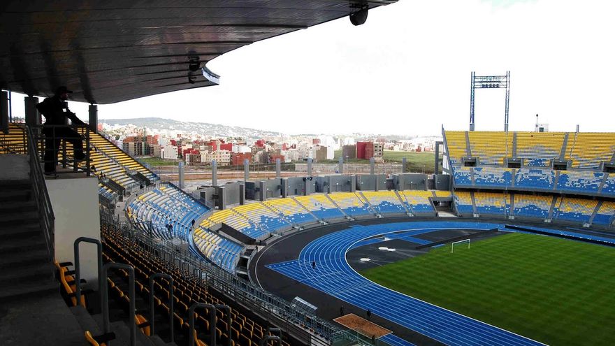 El estadio de Tánger, sin luz por impagos a dos semanas de la Supercopa ...