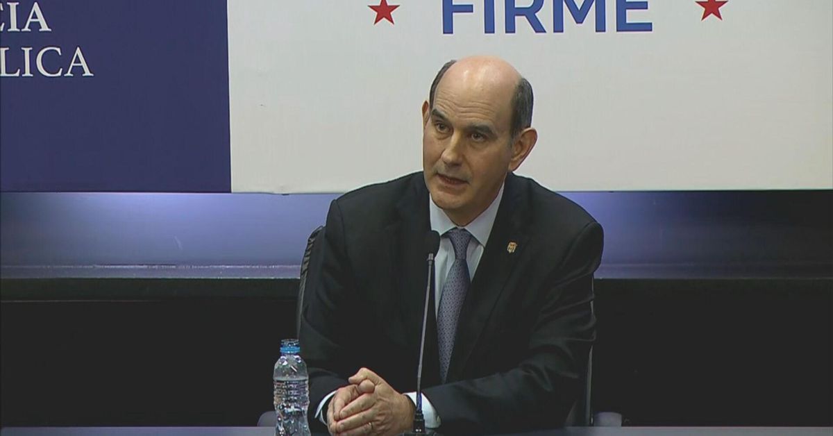 Presupuesto 2025: Ministro Chapman presentará modificaciones al ... Presupuesto 2025: Ministro Chapman presentará modificaciones al ...