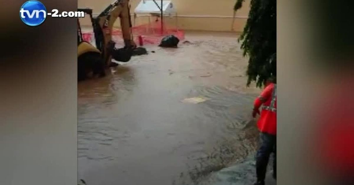 Congestionamiento vehicular en la capital panameña por intensas lluvias ...