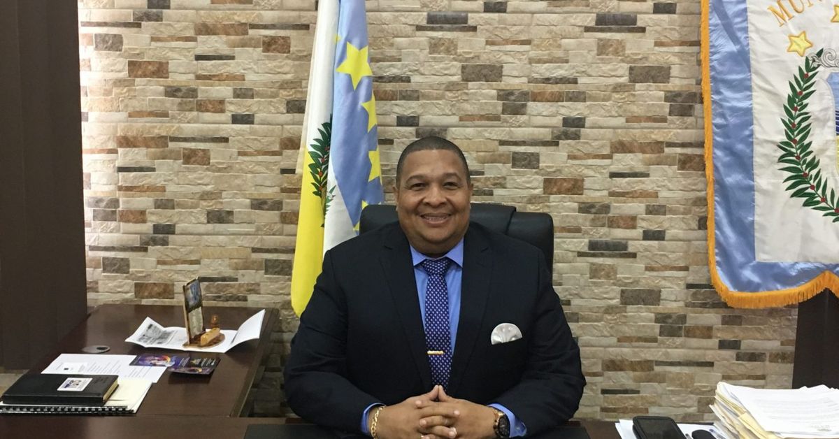 Alex Lee beneficiado con cambio de medida cautelar en caso de supuesto ...