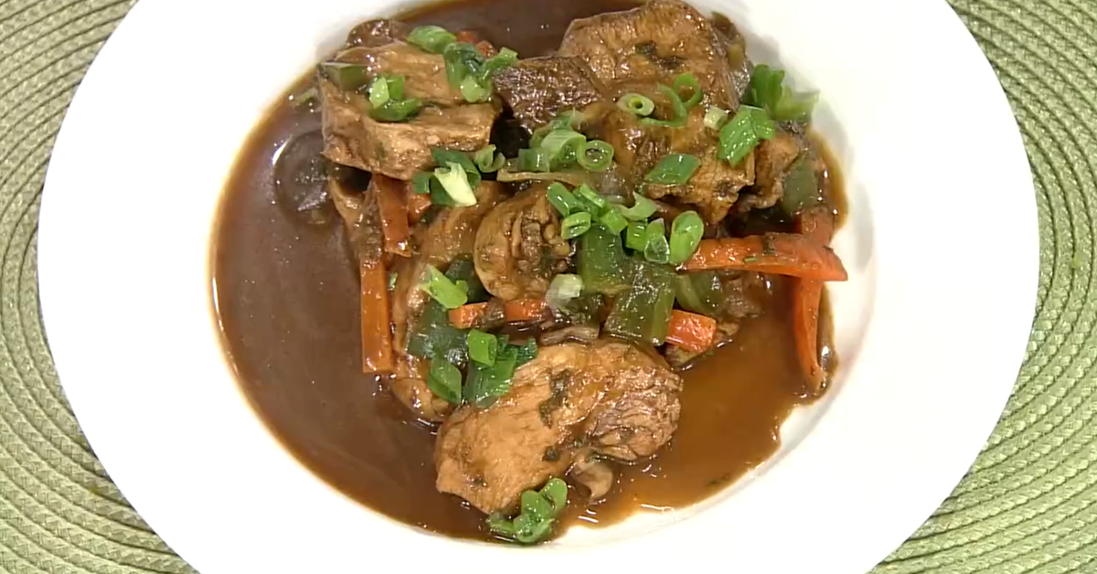 Vídeo | Receta: Pechuga de pollo con vegetales salteados - Cocina con ...