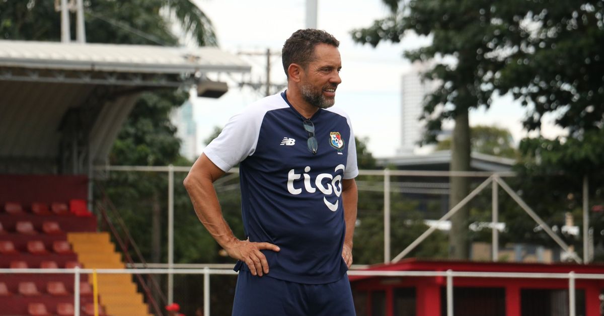 MIke Stump: Mike Stump sigue comandando microciclos de jugadores Sub-17 ...