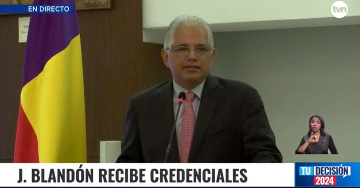 Blandón recibe credenciales que le acreditan como candidato ...