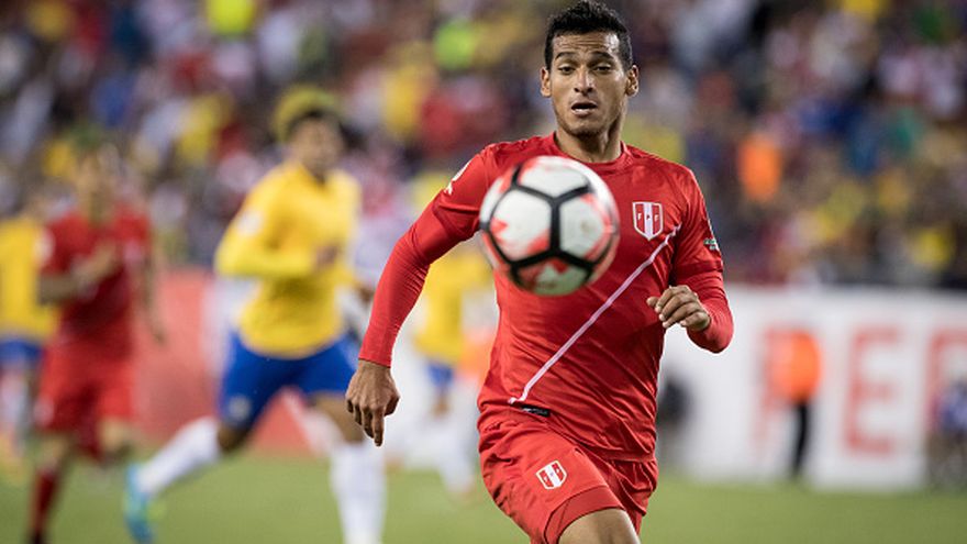 El lateral Miguel Trauco fue elegido jugador del año en el fútbol ...